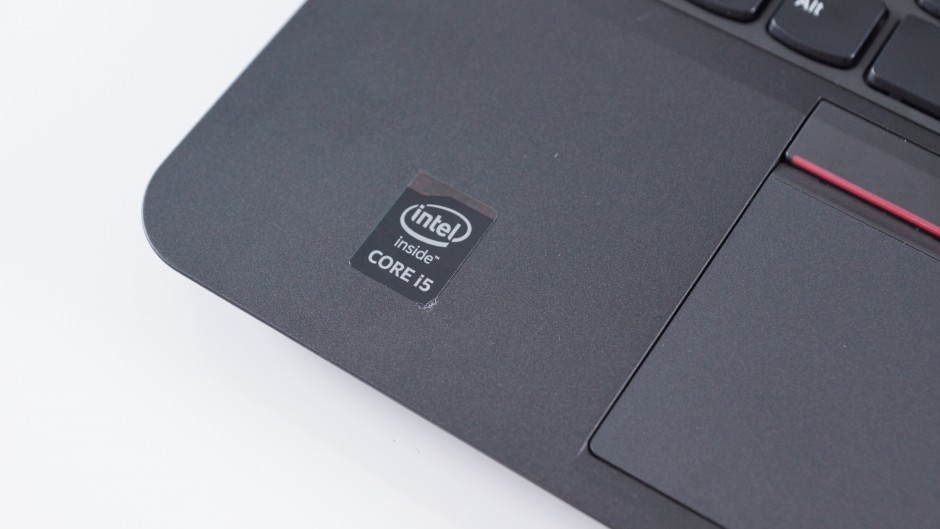 Hands-on the updated Lenovo ThinkPad E550 | LaptopMedia.com