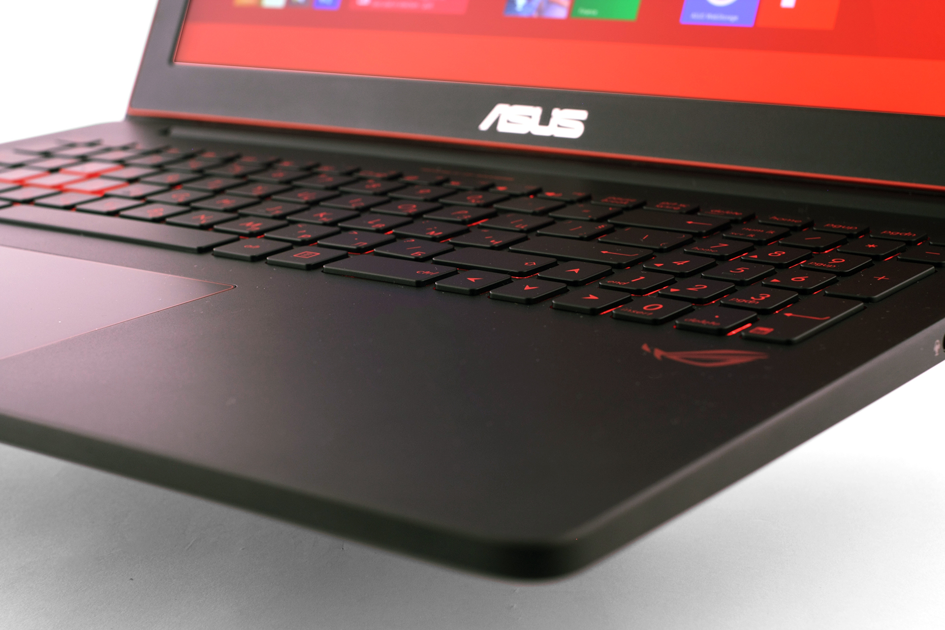 ASUS ROG G501 vs ZenBook Pro UX501 in-depth comparison - battle of the ...