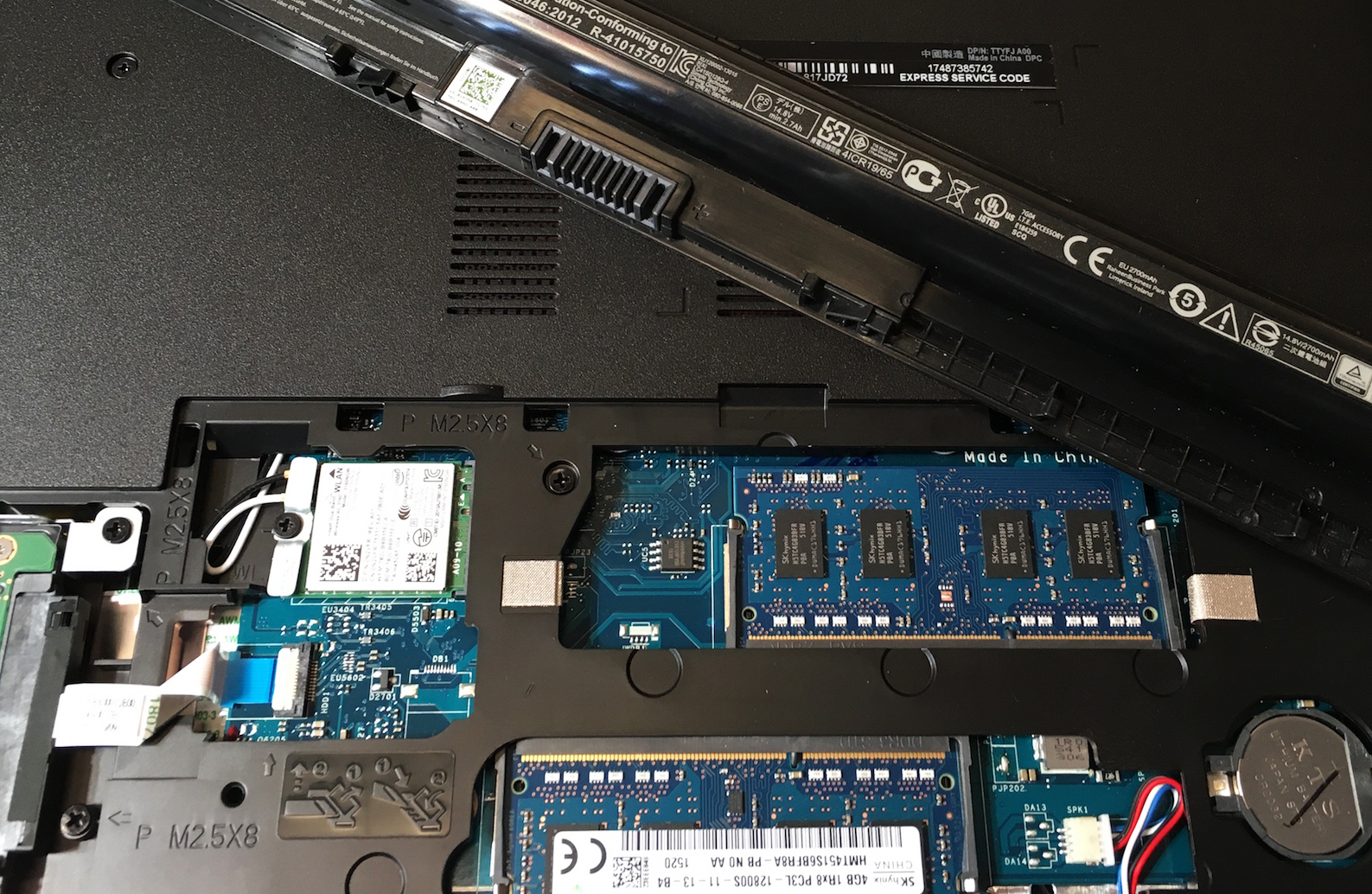Inside Dell Inspiron 5559 – disassembly, upgrade guide and internal ...