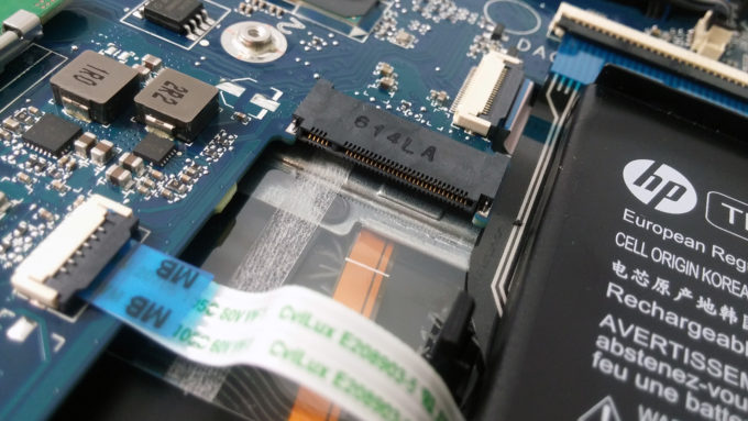 Inside HP Omen 15 - disassembly, internal photos and upgrade options ...