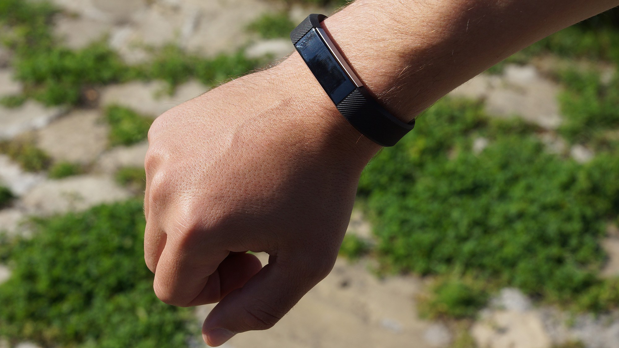 Quick look at Fitbit Alta - design, functions and first impressions ...