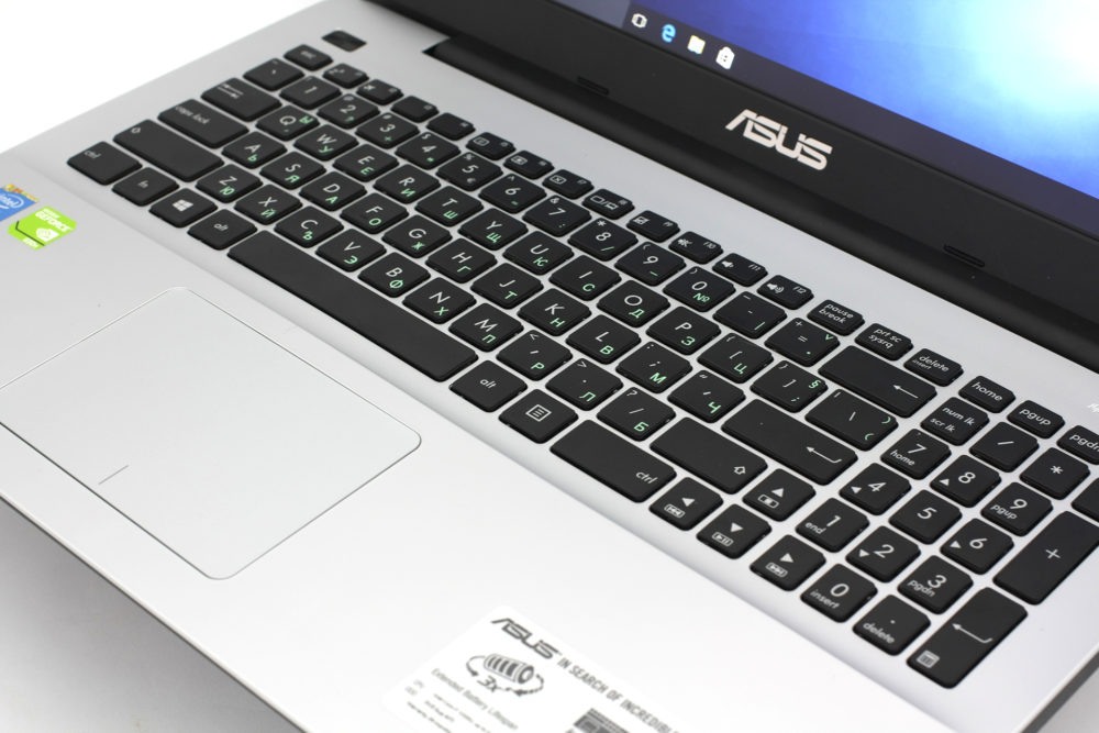 ASUS X555 review - good looks and decent specs equals excellent daily ...