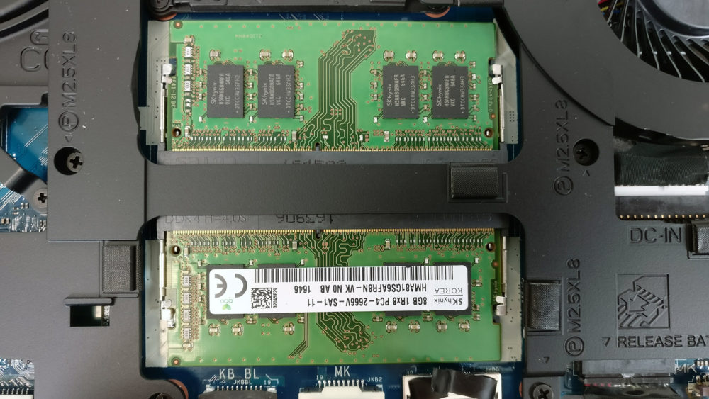 Inside Alienware 17 R4 - disassembly, internal photos and upgrade ...