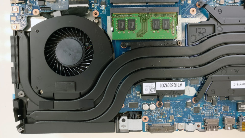 Inside Alienware 17 R4 - disassembly, internal photos and upgrade ...