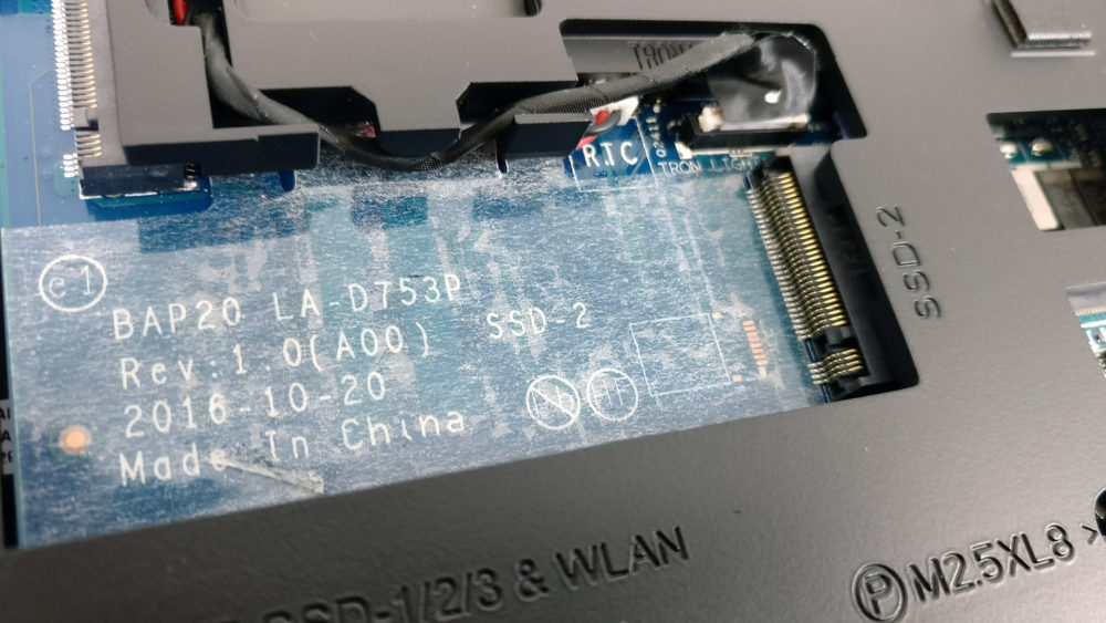 Inside Alienware 17 R4 - disassembly, internal photos and upgrade ...