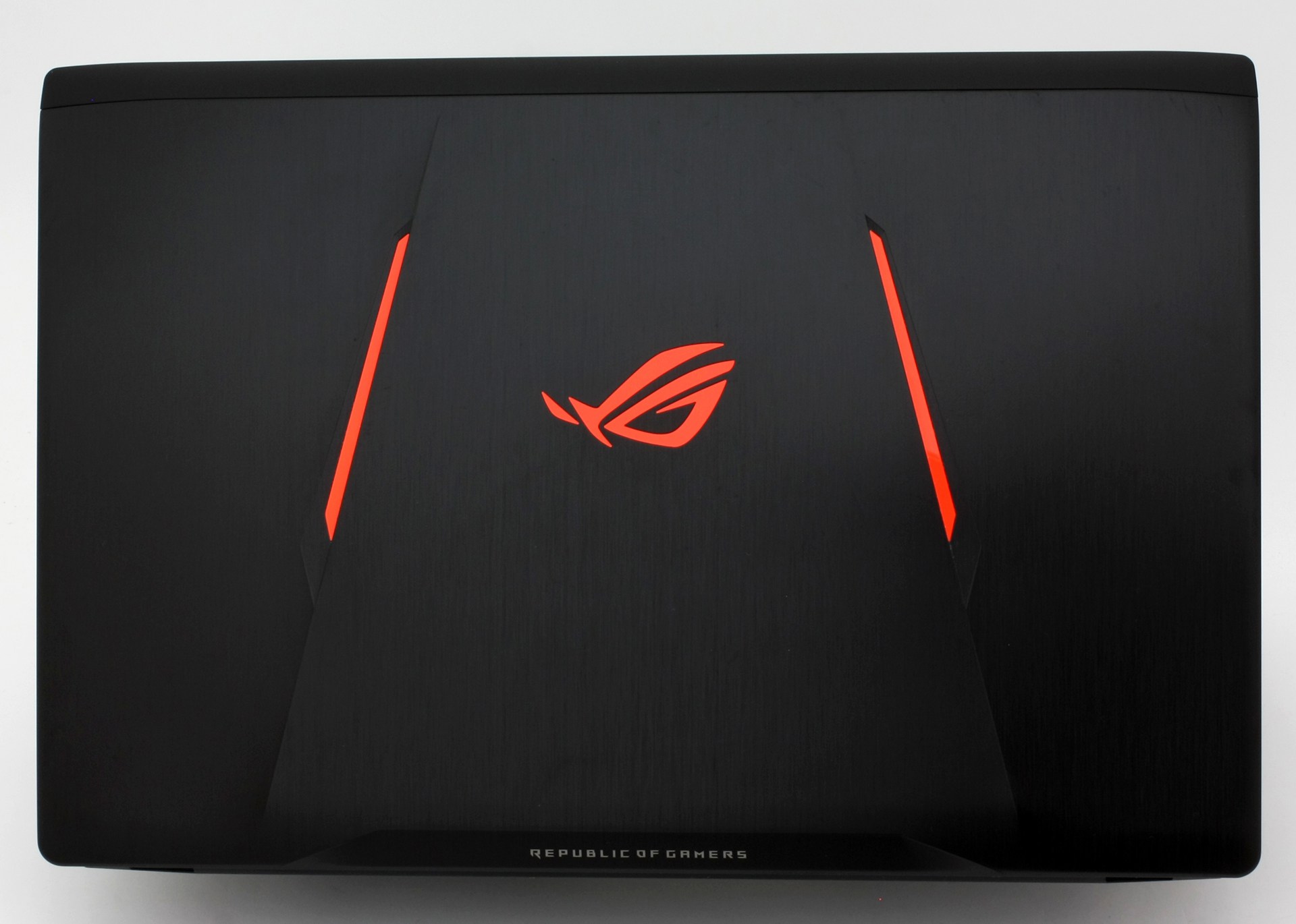 GTX 1050 Ti Battle: Lenovo Legion Y520 vs ASUS ROG Strix GL553VE ...