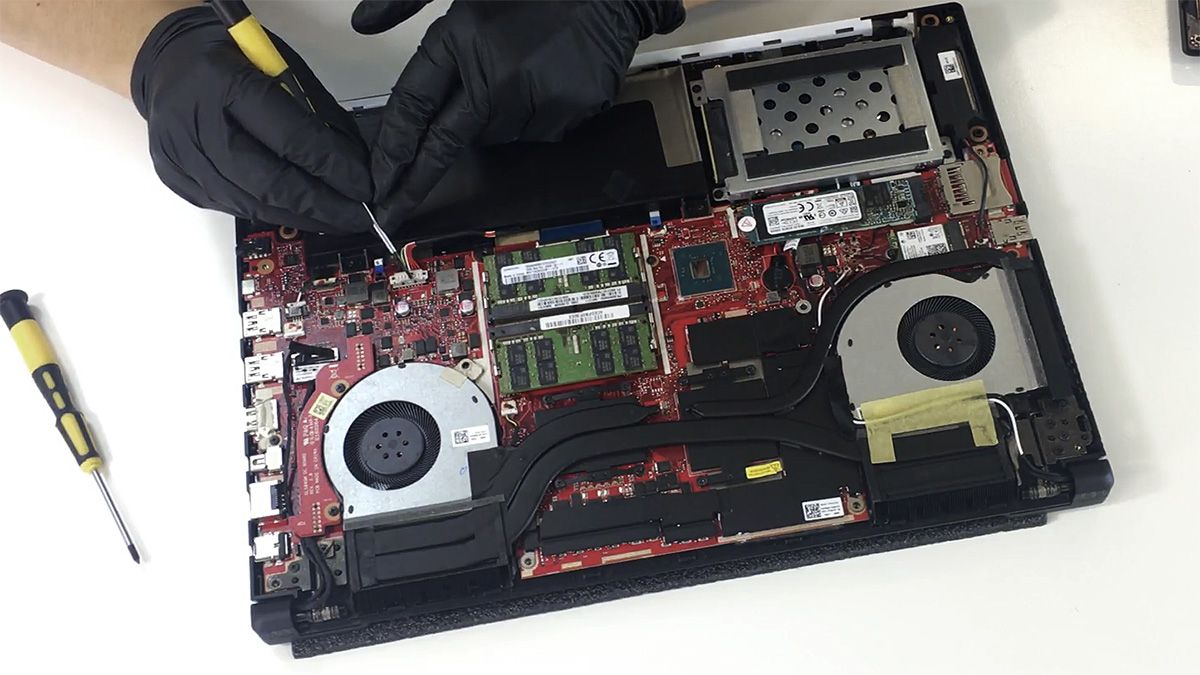 ASUS ROG GL504 (SCAR II / Hero II) - disassembly, internal photos, and ...