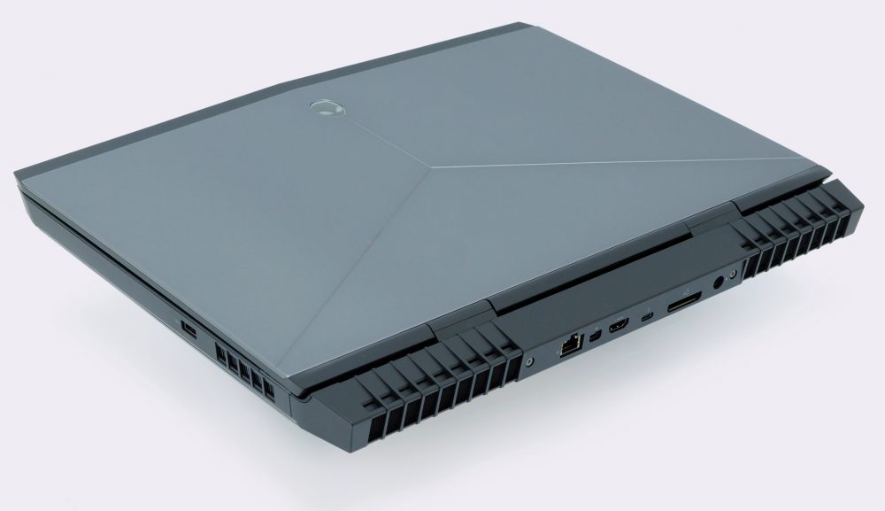 Alienware 17 R5 review - ultimate mobile gaming rig | LaptopMedia.com