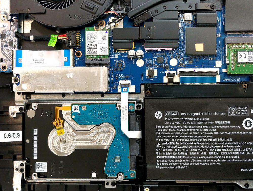 Inside HP Pavilion Gaming 17 2019 - disassembly and upgrade options ...