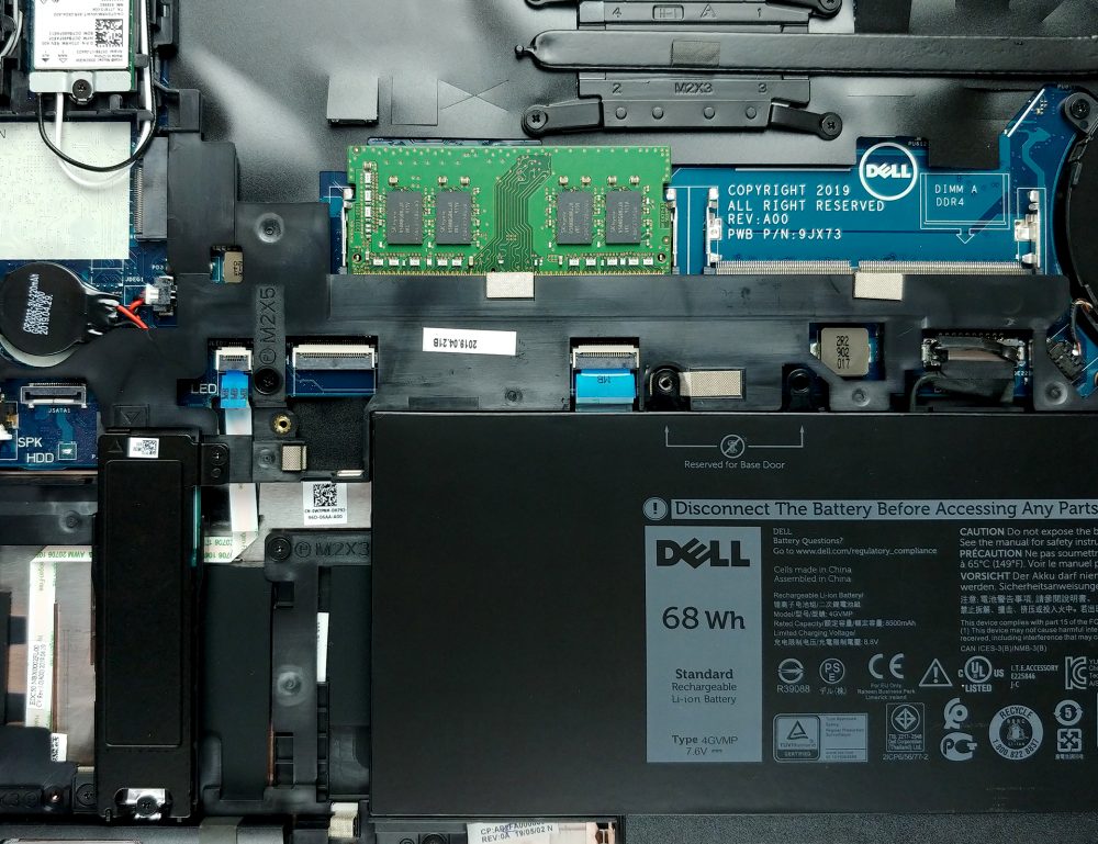 Inside Dell Latitude 5500 - disassembly and upgrade options ...