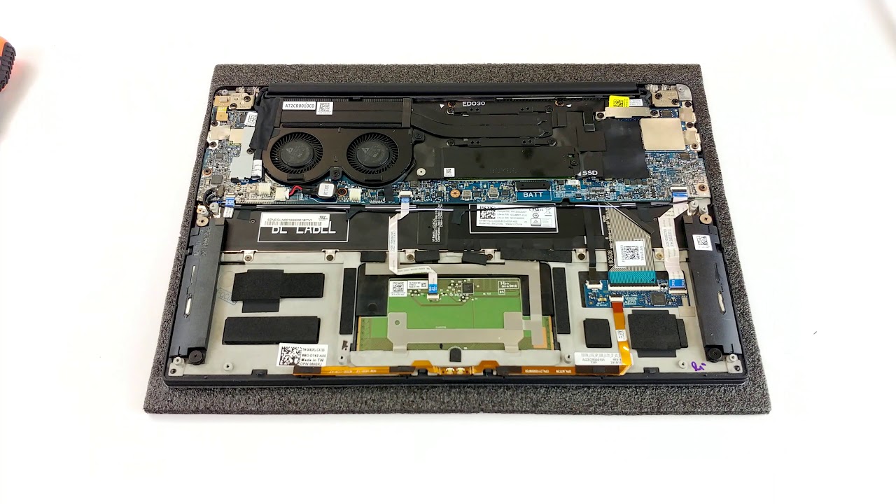 Inside Dell XPS 13 9380 - disassembly and upgrade options | LaptopMedia.com