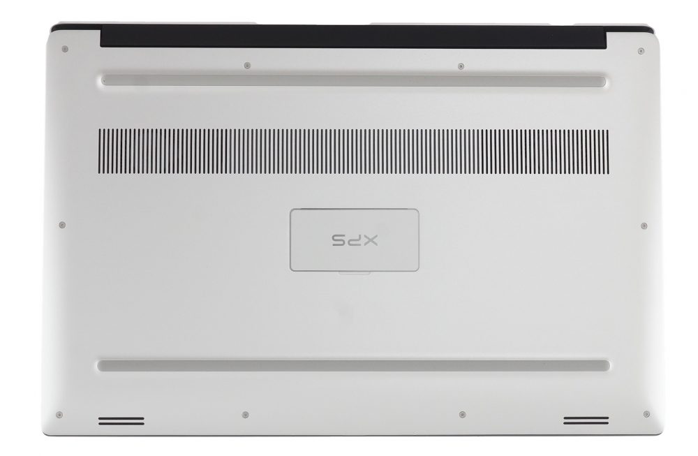 Dell XPS 15 7590 review - new hardware, same thin, light, and rigid ...