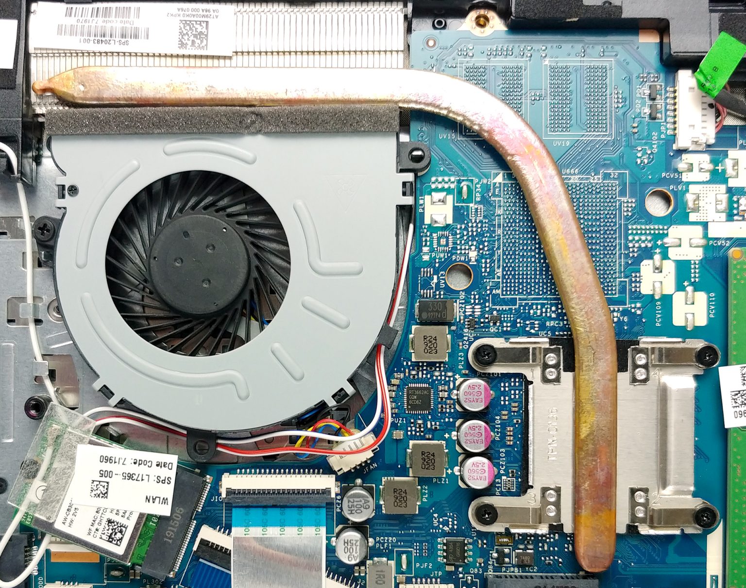 Inside HP 15 (15-db1000) - disassembly and upgrade options ...