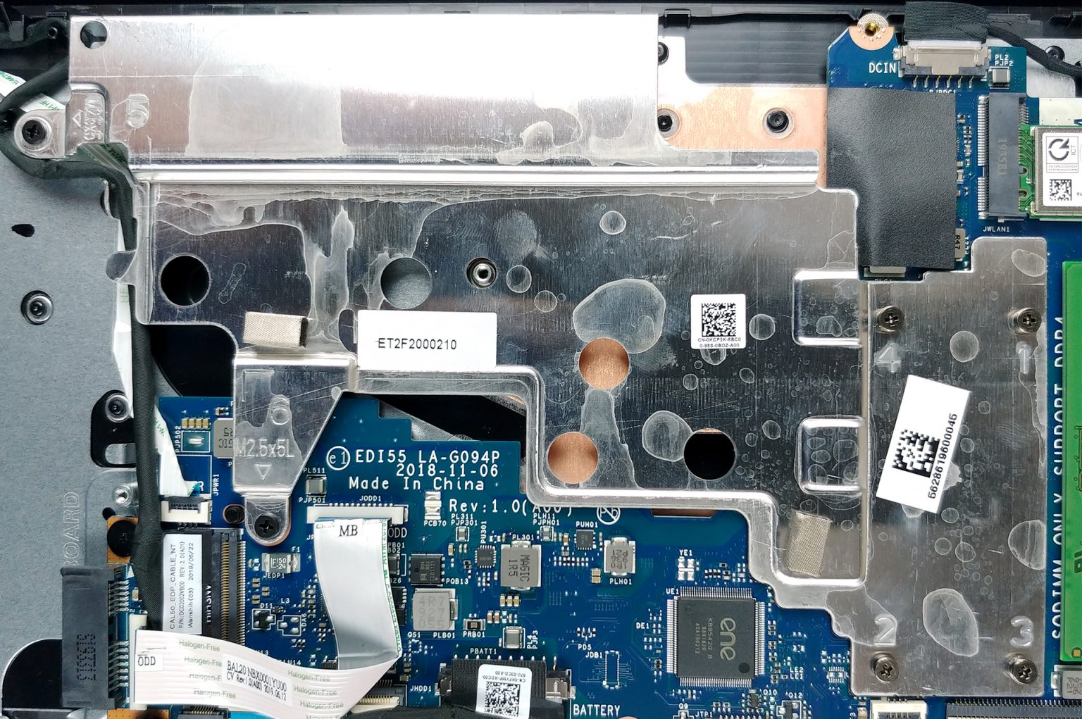 Inside Dell Inspiron 15 3582 - disassembly and upgrade options ...