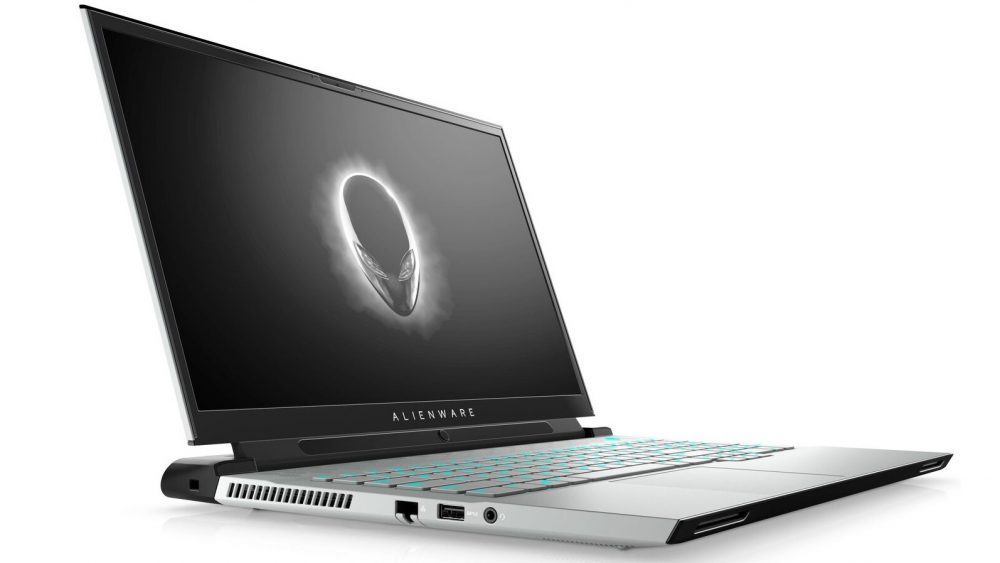 Alienware m17 R3 vs Alienware m17 R2 - the same look but still an alien ...