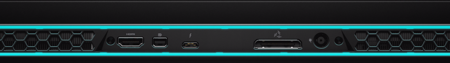 Alienware m17 R3 vs Alienware m17 R2 - the same look but still an alien ...