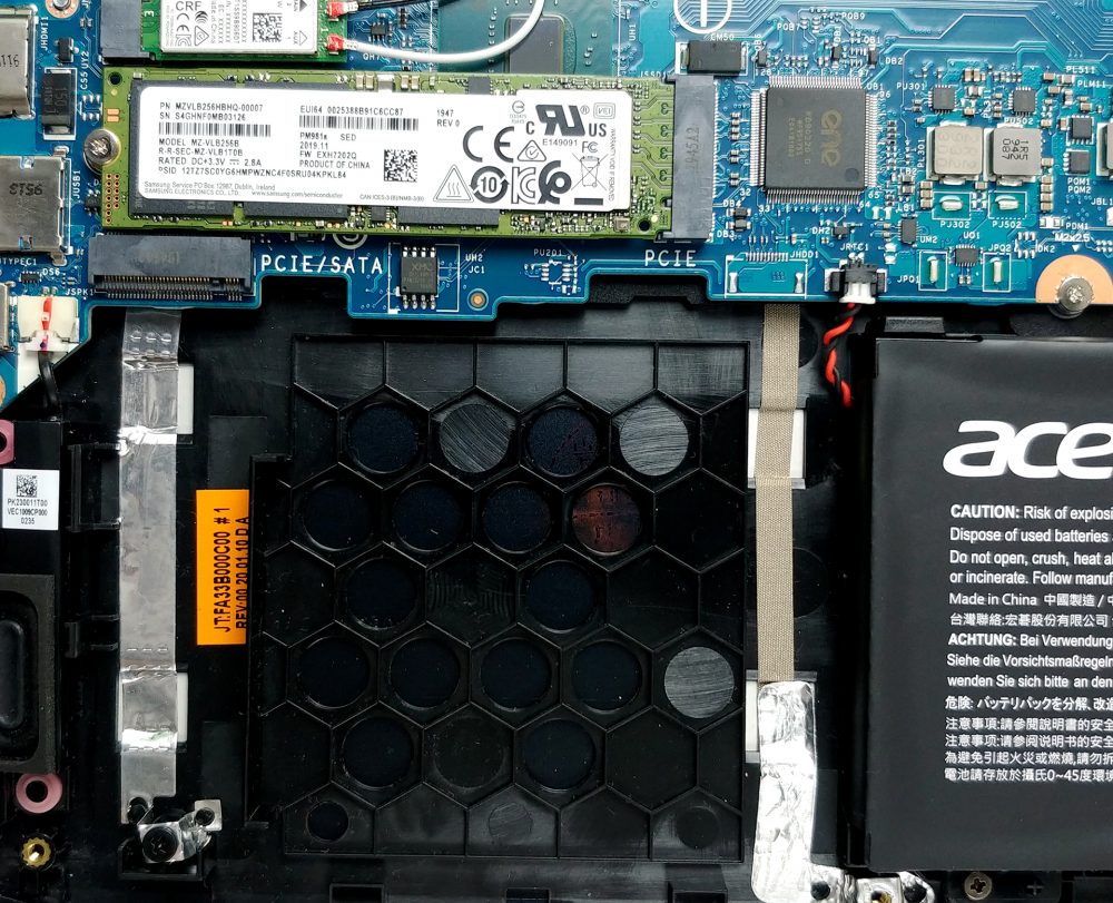 Inside Acer Predator Triton 300 (PT315-52) - disassembly and upgrade ...