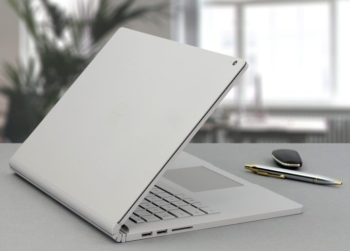 Microsoft Surface Book 3 (13.5) review - a rarely seen abomination that ...