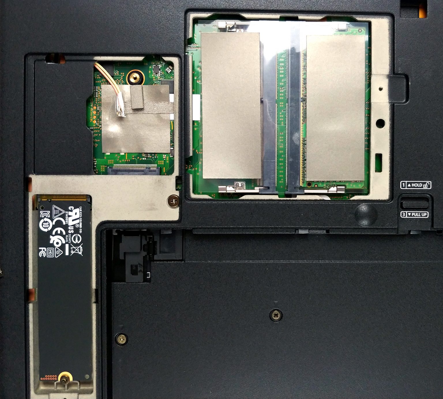 Inside Fujitsu LifeBook U7410 - disassembly and upgrade options ...