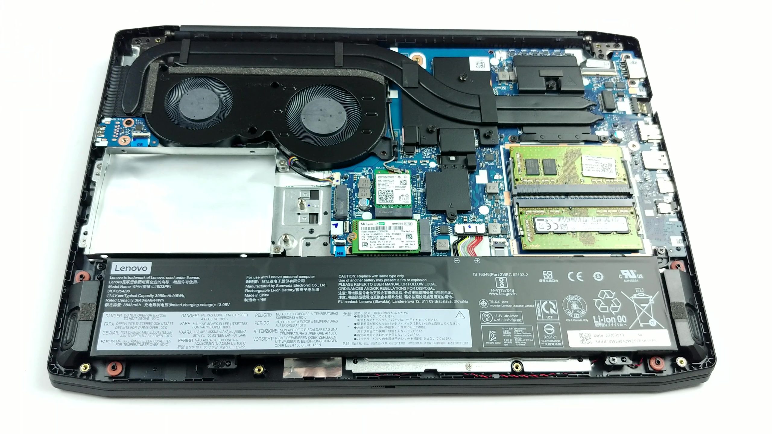 Inside Lenovo Ideapad Creator 5 (15) - disassembly and upgrade options ...