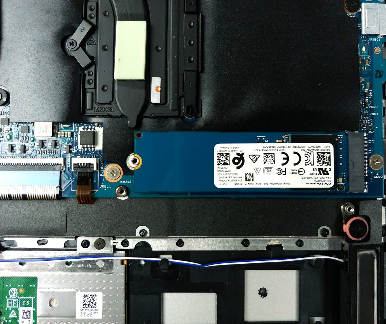 Inside HP Envy 13 (13-ba0000) - disassembly and upgrade options ...
