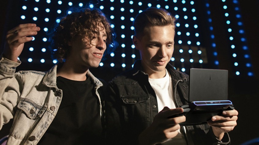 [Deal] One Netbook OneGx1 Pro is an ultraportable notebook with a Core ...