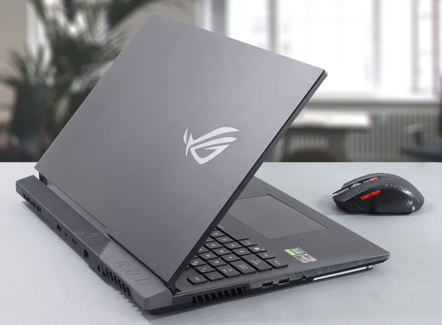 ASUS ROG Strix SCAR 17 G733 review - a brand new keyboard and an RTX ...