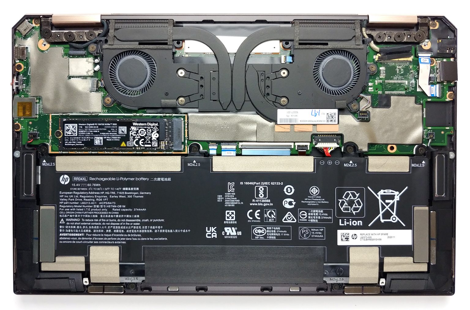 Inside HP Spectre x360 13 (13-aw2000) - disassembly and upgrade options ...