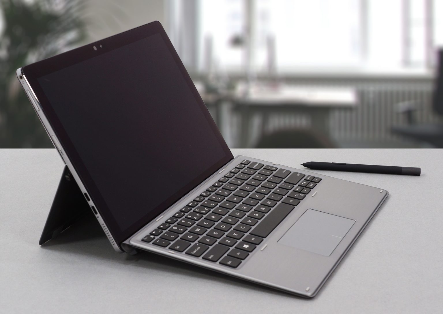 Dell Latitude 12 7210 (2-in-1) review - trying to boost the popularity ...