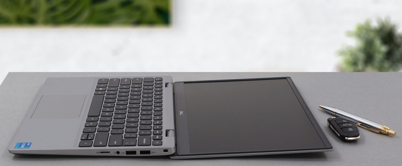 Dell Latitude 13 3320 review - а featherweight contender | LaptopMedia.com