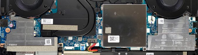 Inside Lenovo Legion 5 (15" AMD, 2021) - disassembly and upgrade ...