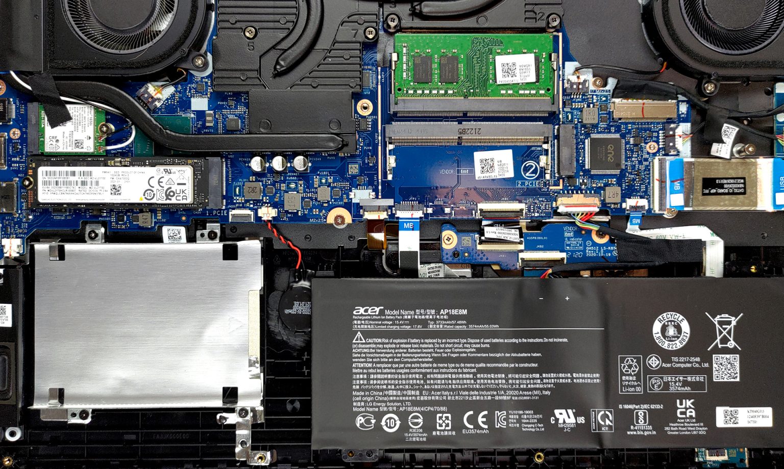 Inside Acer Predator Helios 300 (PH317-55) - disassembly and upgrade ...