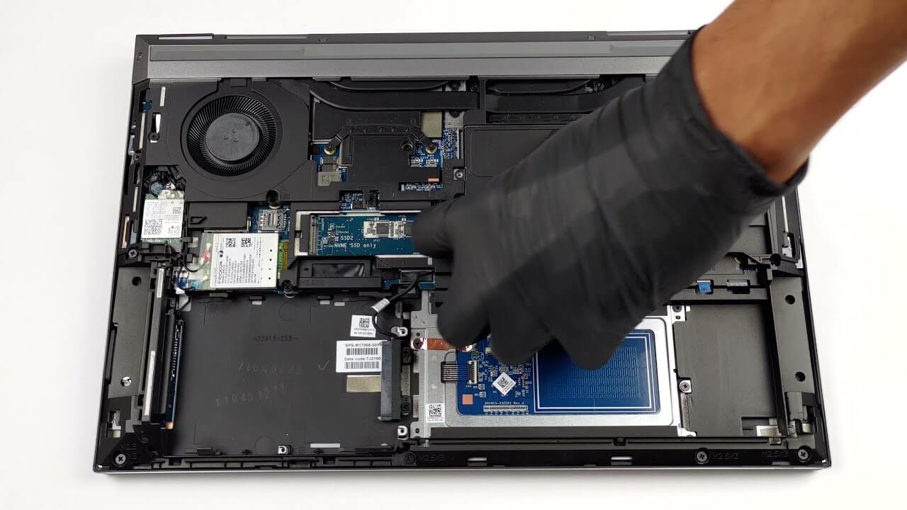 Inside HP ZBook Fury 15 G8 - disassembly and upgrade options ...