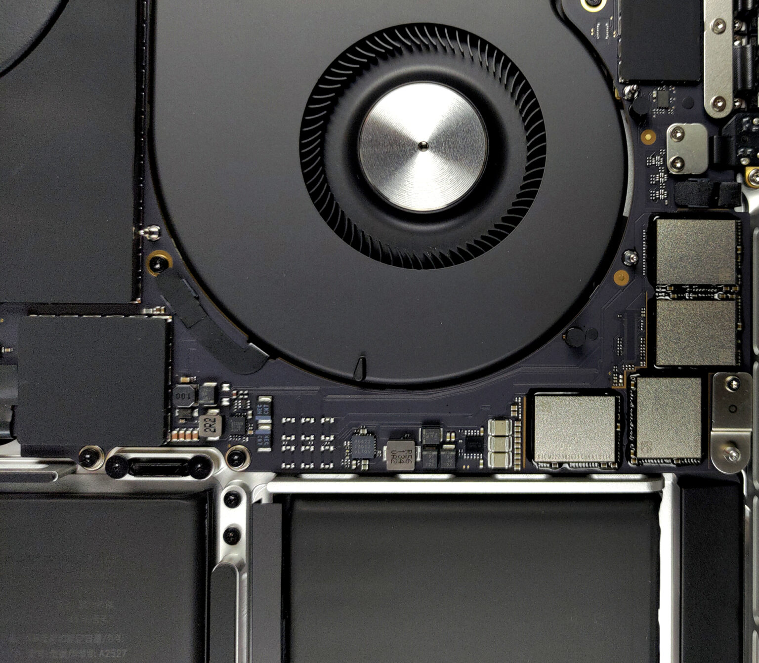 [Video] What's inside the Apple MacBook Pro 16 (Late 2021 ...