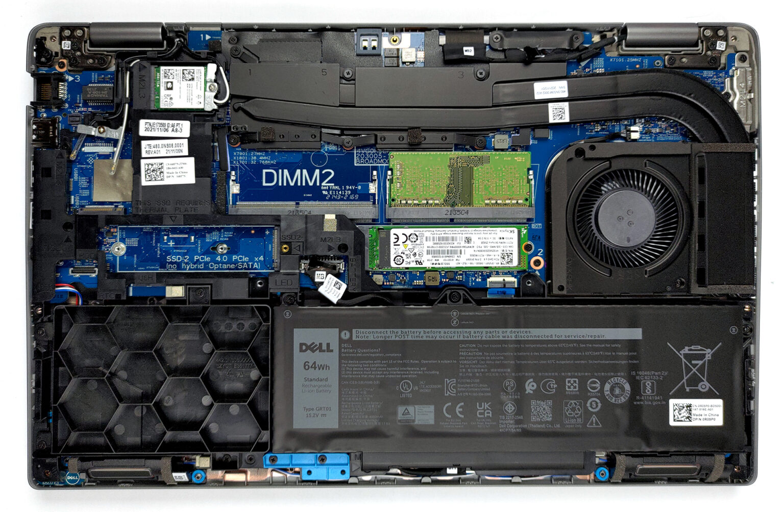 Dell Latitude 15 5521 review - boring but quite powerful | LaptopMedia.com