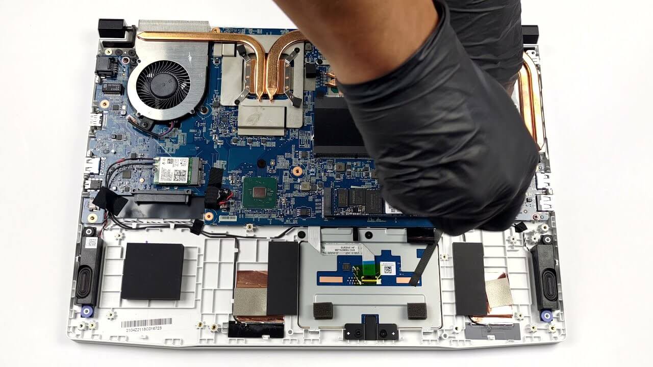 Inside MSI Sword 15 - disassembly and upgrade options | LaptopMedia.com