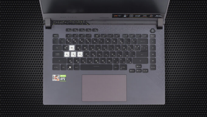 华硕ROG Strix G15 G513R（2022）评测--新的Ryzen CPU和更多的原始力量 | LaptopMedia 中国