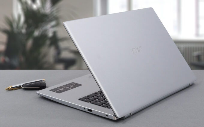 Acer Aspire 3 (A317-53) review - 17-inches of budget computing ...