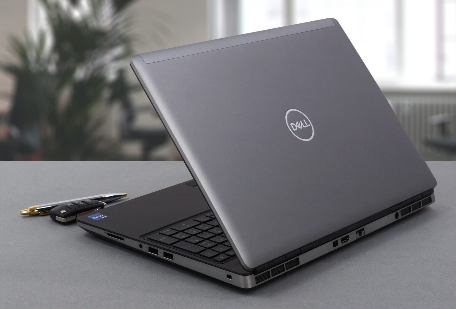 Dell Precision 15 7560 review - meant for work | LaptopMedia.com