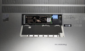 Dell Precision 15 7560 review - meant for work | LaptopMedia.com