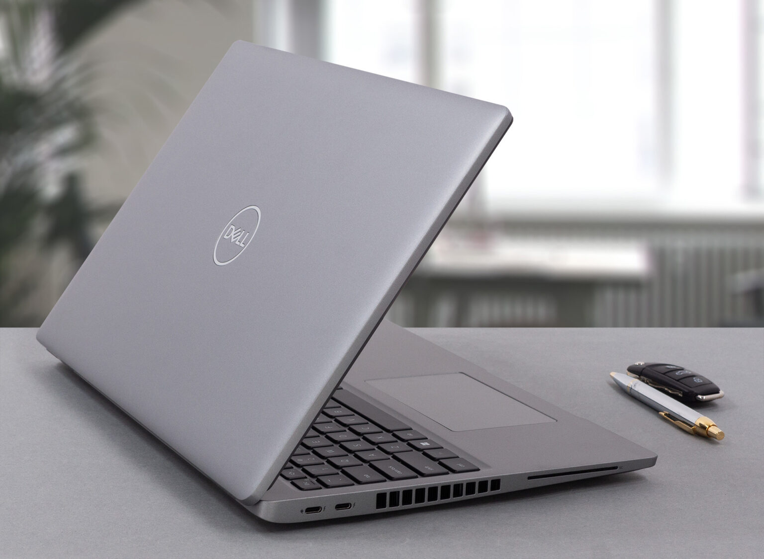 Dell Latitude 15 5530 review | LaptopMedia.com