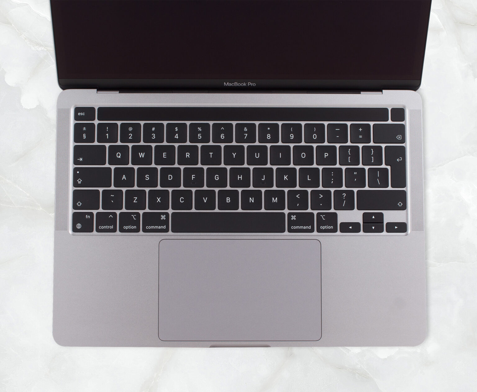 Apple MacBook Pro 13 (2022) review | LaptopMedia.com