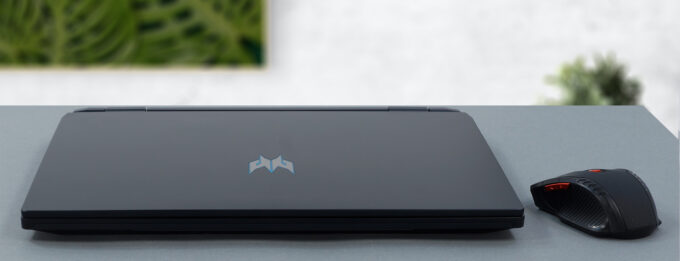 宏碁掠夺者Helios 300 (PH315-55)评论 | LaptopMedia 中国