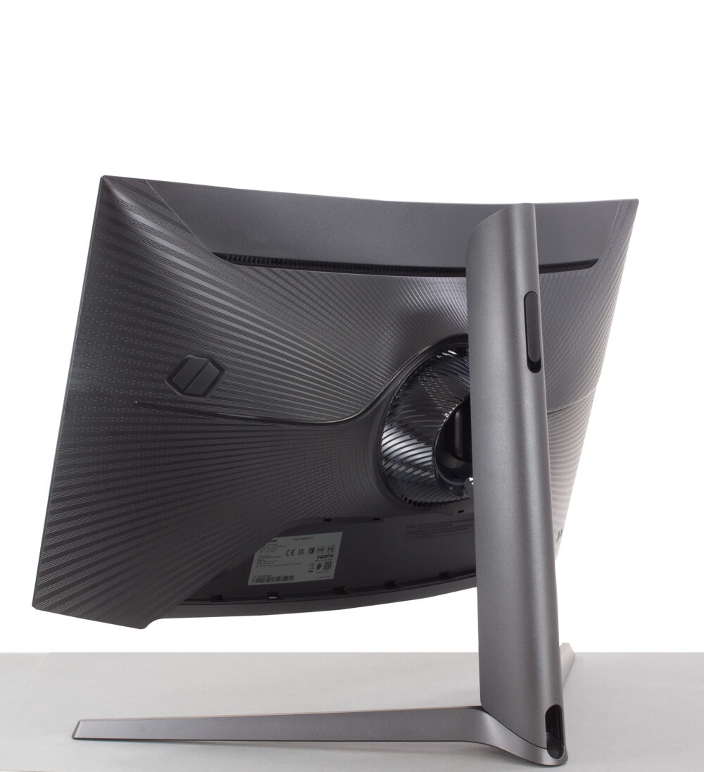 Samsung Odyssey G7 (LC27G75T) review | LaptopMedia.com