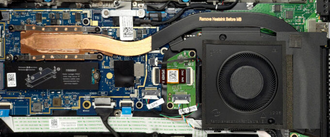 Inside Dell Latitude 15 7530 - disassembly and upgrade options ...
