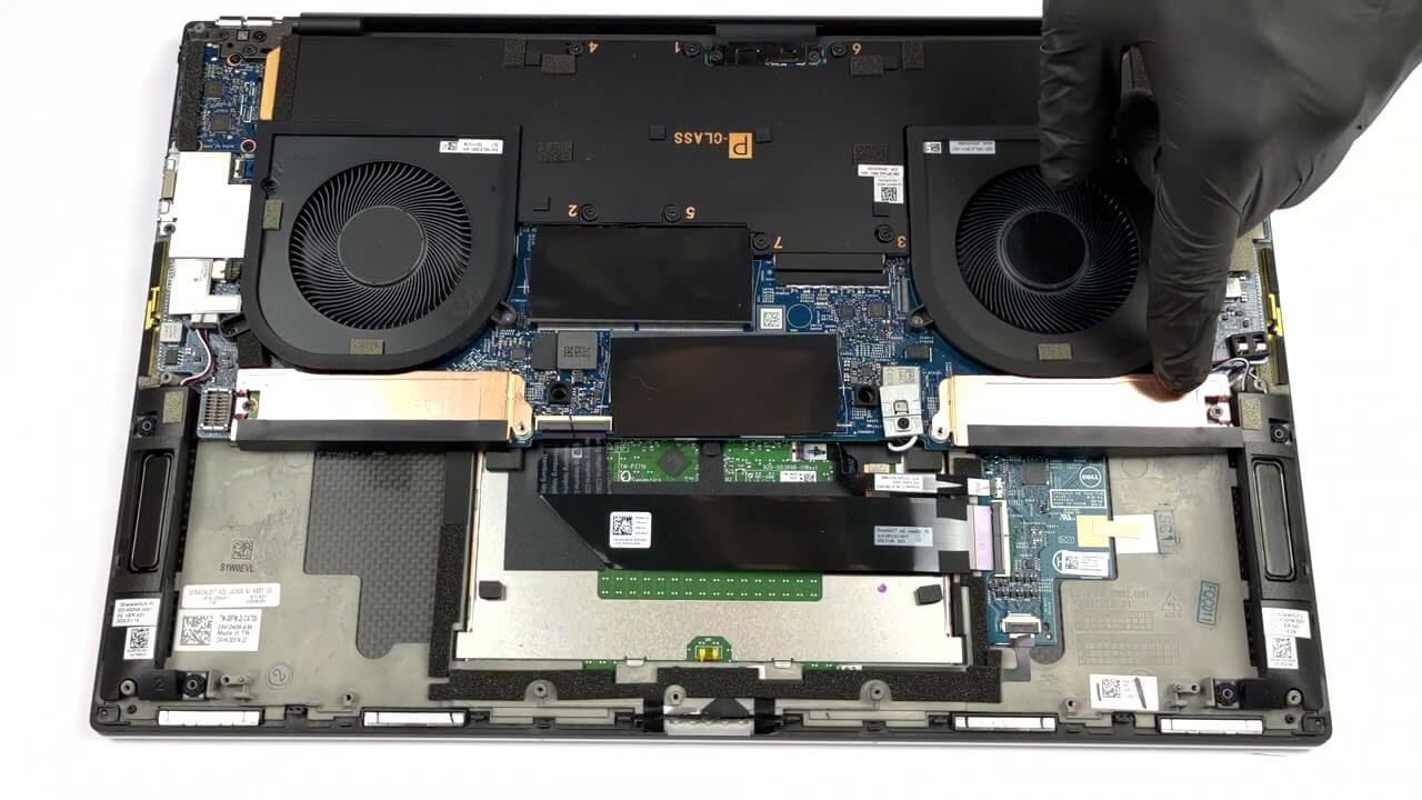 Inside Dell XPS 17 9720 - disassembly and upgrade options | LaptopMedia.com