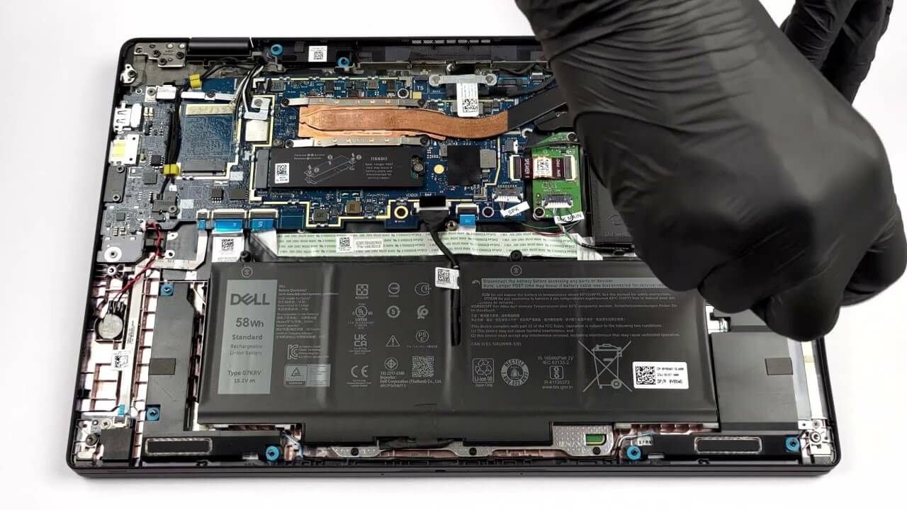 Inside Dell Latitude 15 7530 - disassembly and upgrade options ...