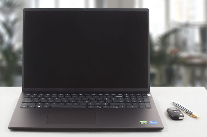 Dell Vostro 16 7620 review | LaptopMedia.com