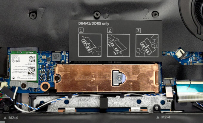 Inside Dell Vostro 16 7620 - disassembly and upgrade options ...