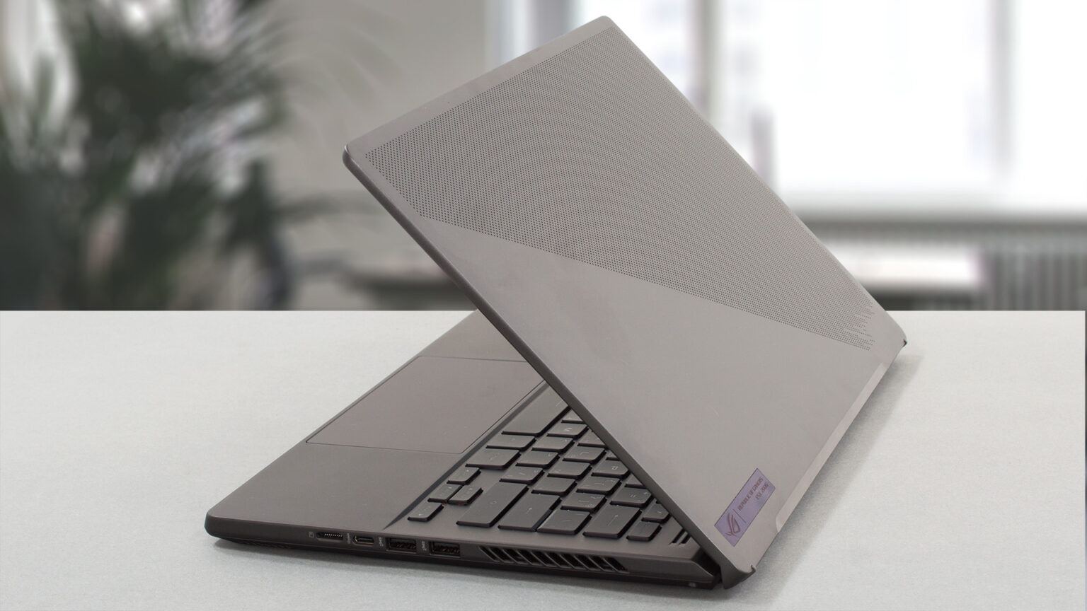 华硕ROG Zephyrus G14 GA402评测 | LaptopMedia 中国